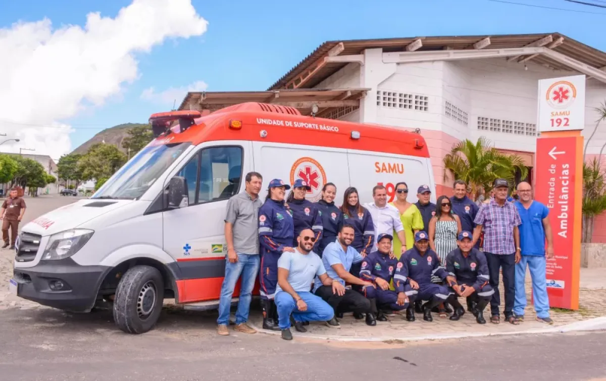 Prefeito Tonzinho entrega novos uniformes aos colaboradores do SAMU ...