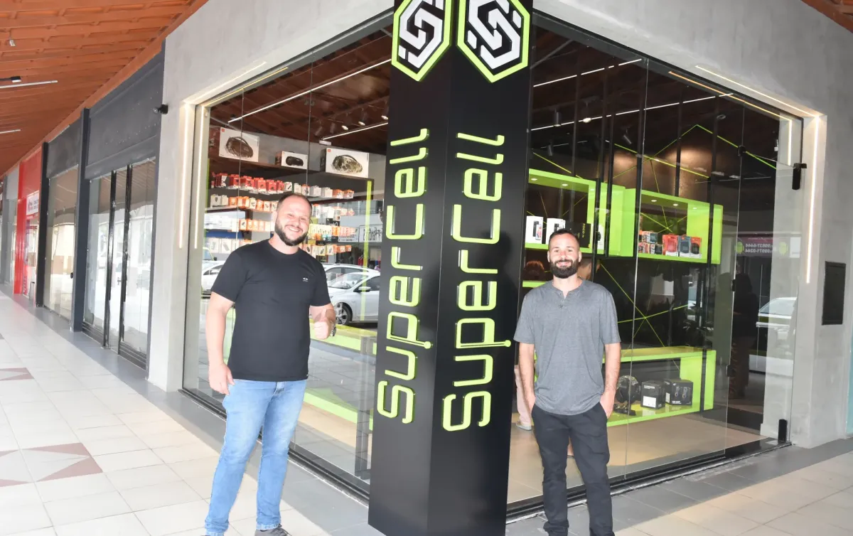 Super Cell inaugura nova loja no Shopping Teixeira Mall - Bahia ExtremoSul