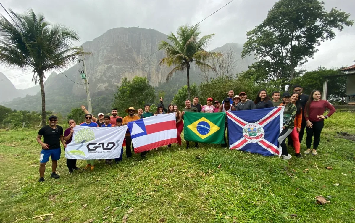 Turistas exploram trilha de 16km na região do Monte Pescoço - Bahia ...